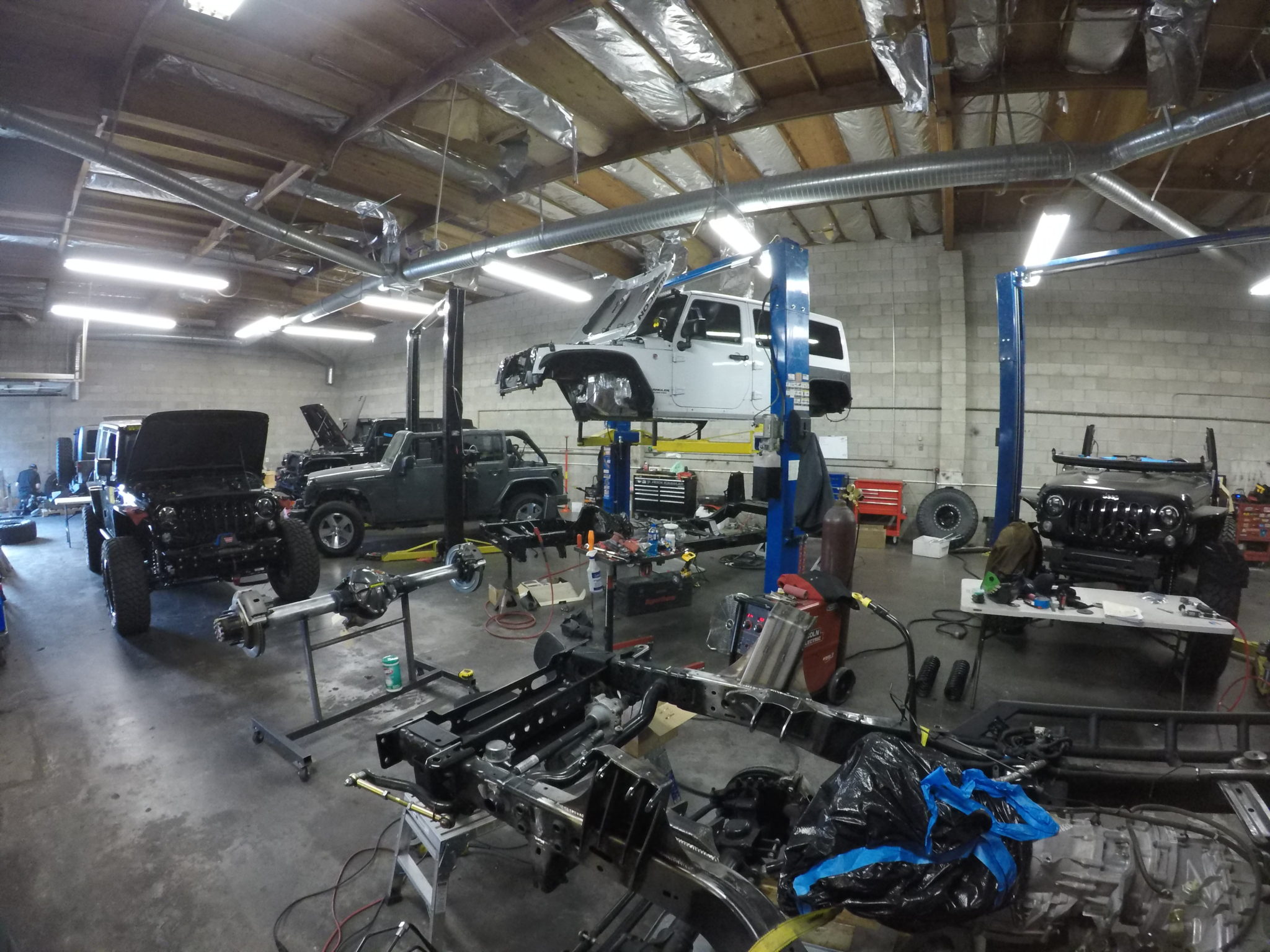 Jeep Customization Shop Near Santa Clarita CA | DCD CUSTOMS
